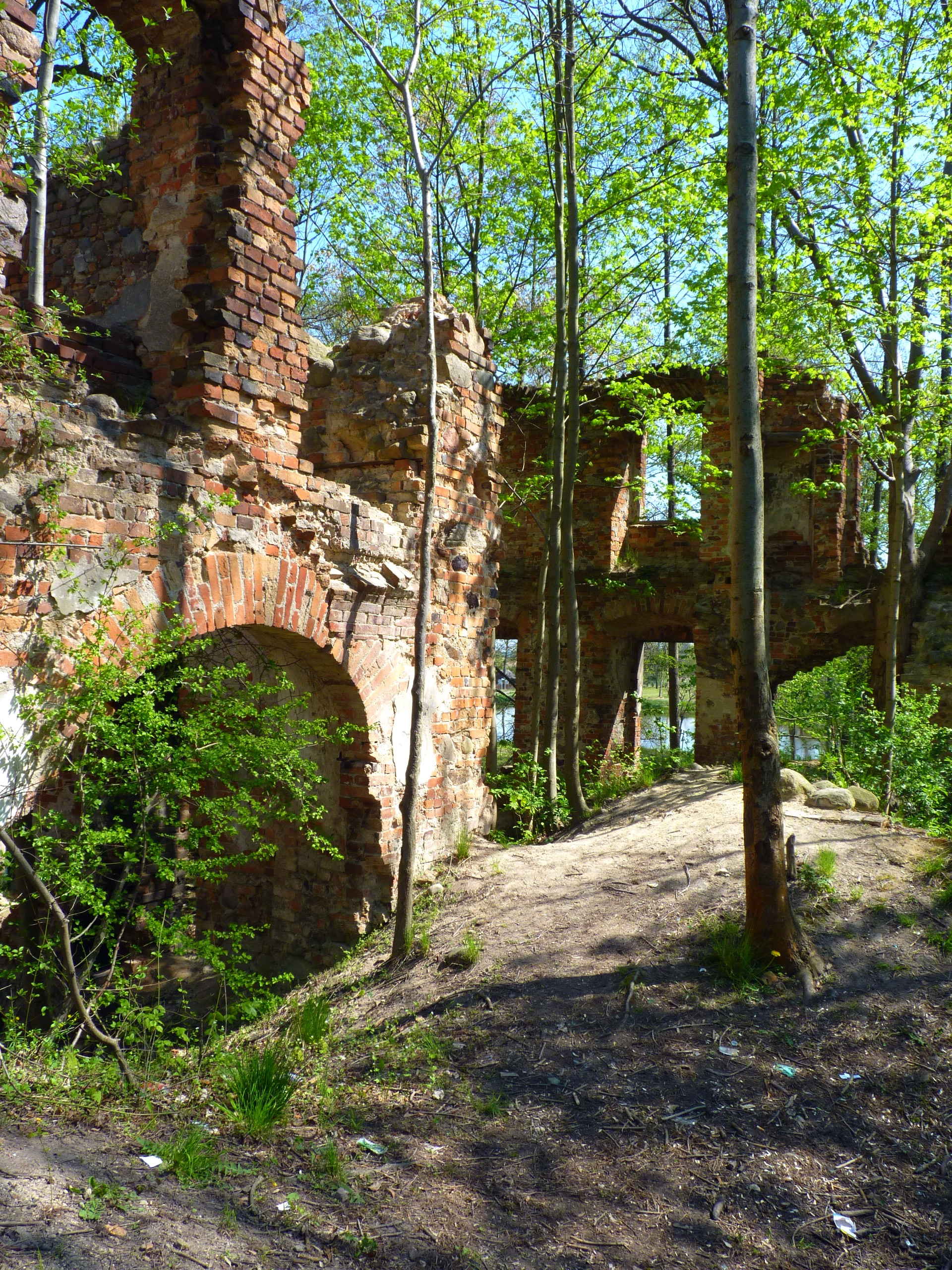 LUBUSKIE ŁAZIENKI – MIROCIN GÓRNY I JEGO PAŁAC NA WODZIE.